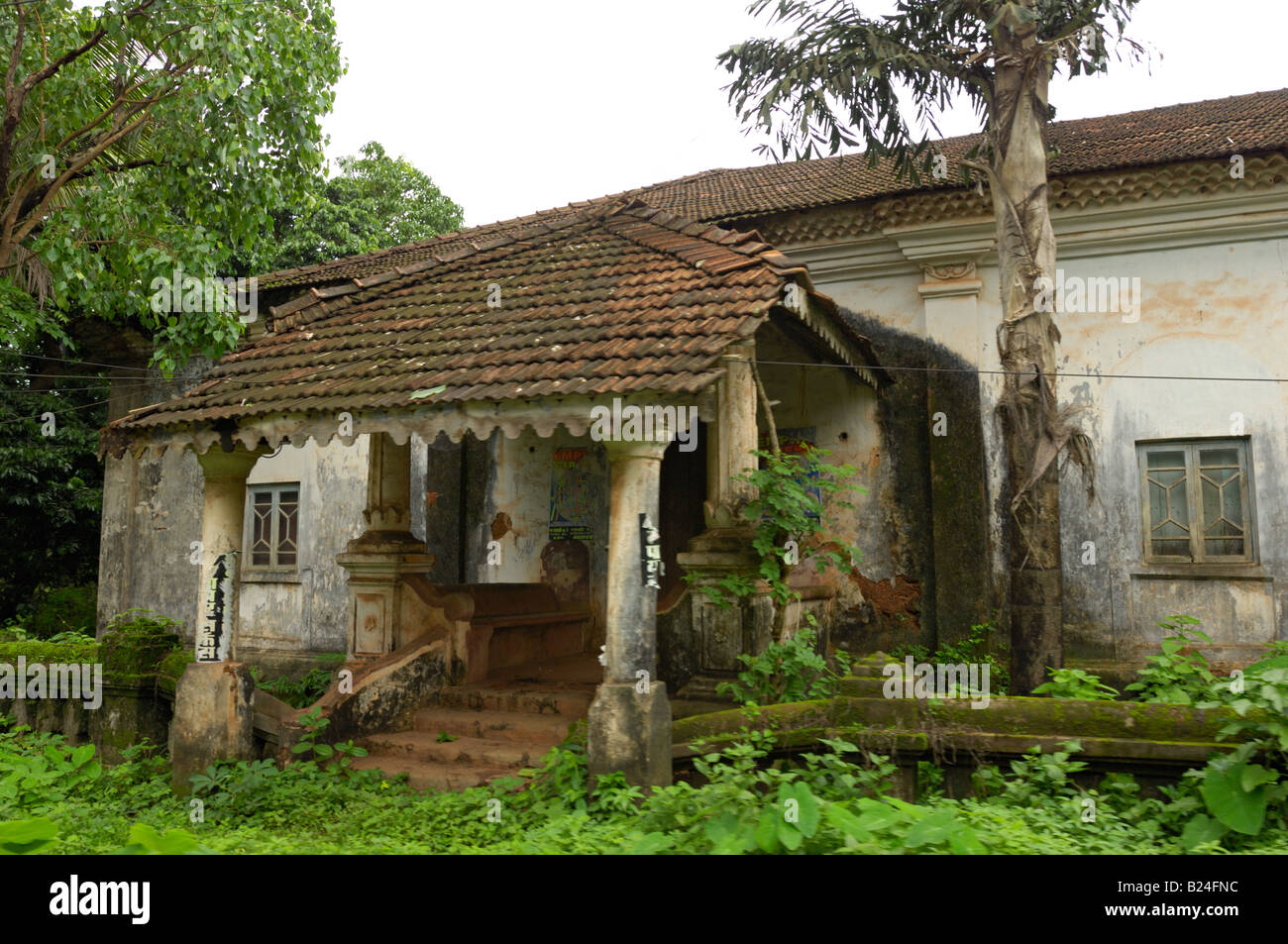 Old style house goa india immagini e fotografie stock ad alta ...