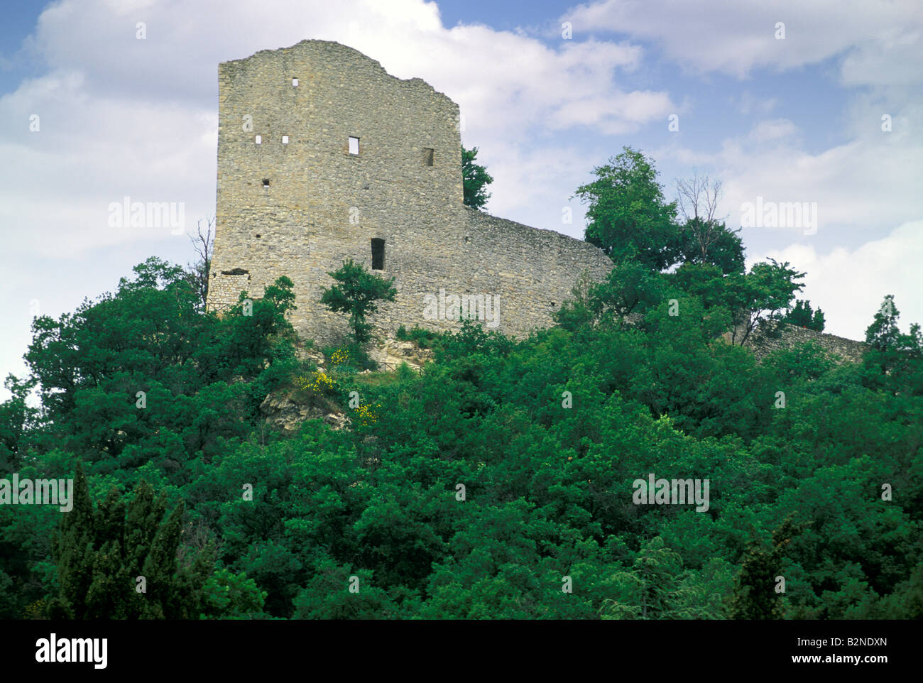 Castle of canossa castle immagini e fotografie stock ad alta ...