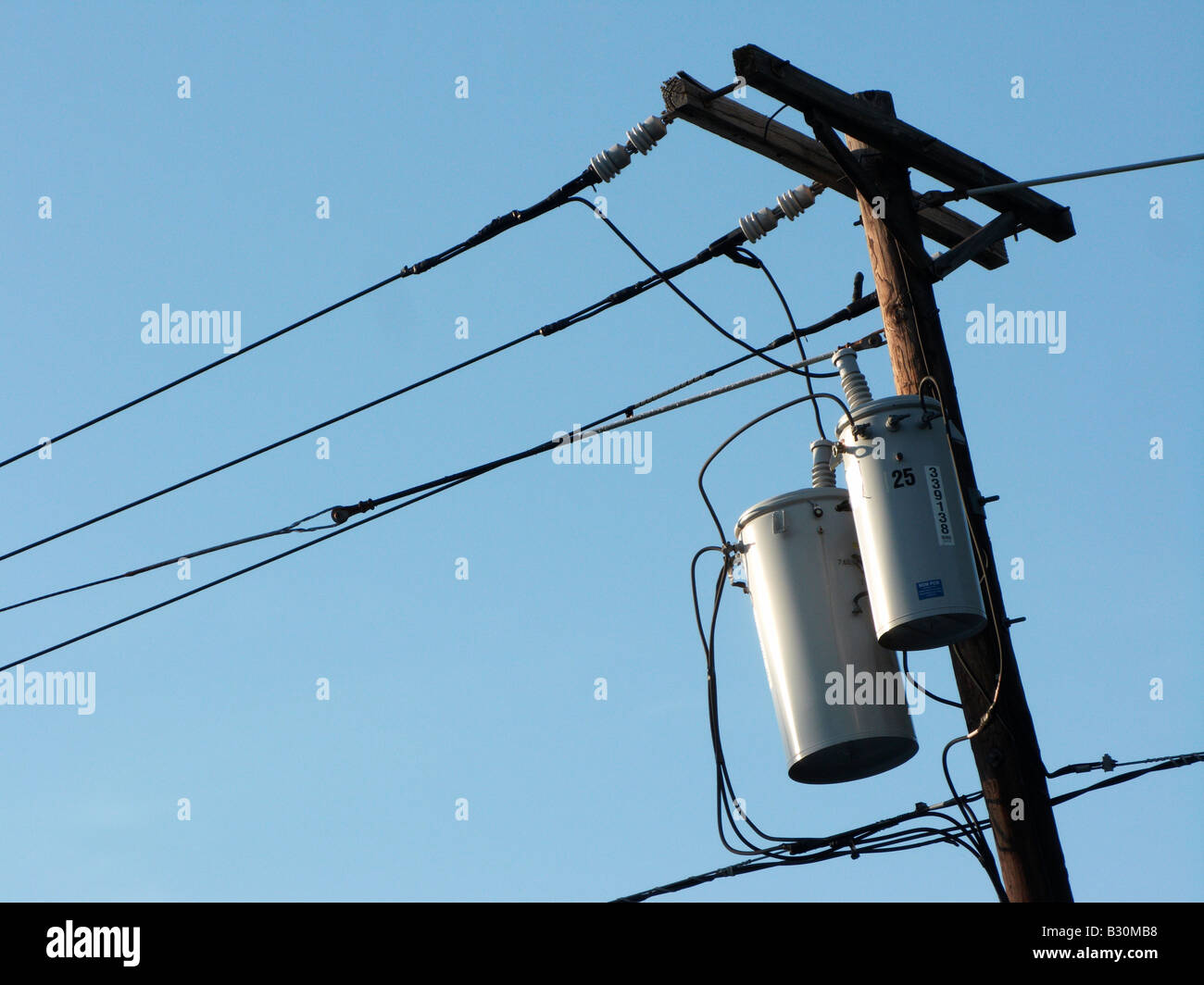 Trasformatore elettrico ad alta tensione immagini e fotografie stock ad ...