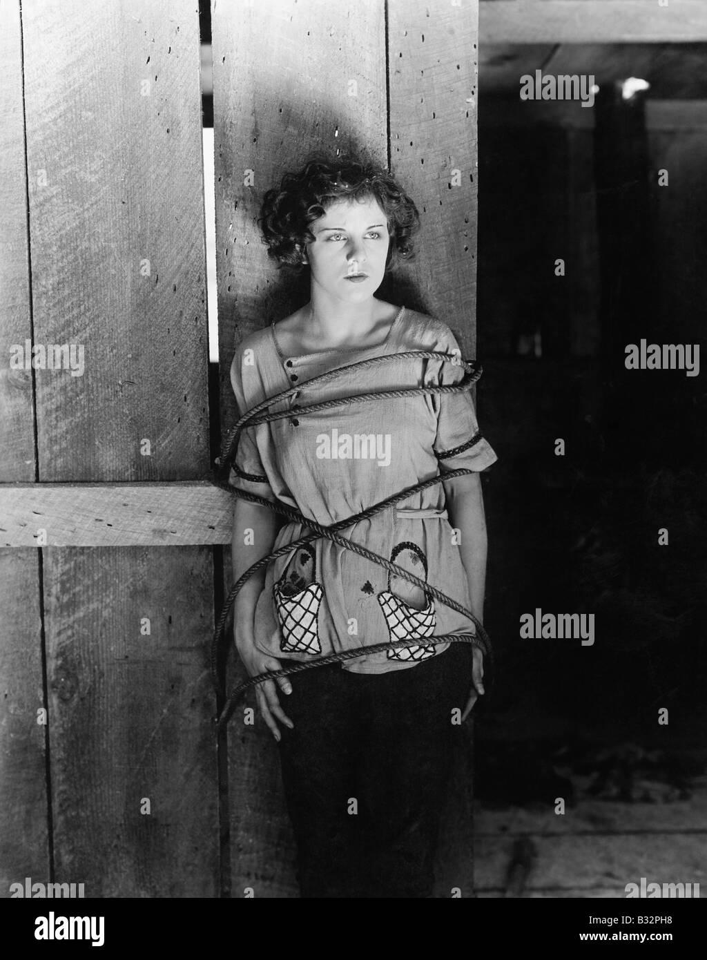 Donna legata Foto e Immagini Stock in Bianco e Nero - Alamy