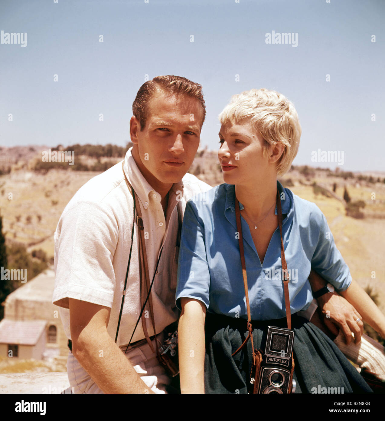 PAUL Newman con la moglie Joanne Woodward durante le riprese di esodo ...