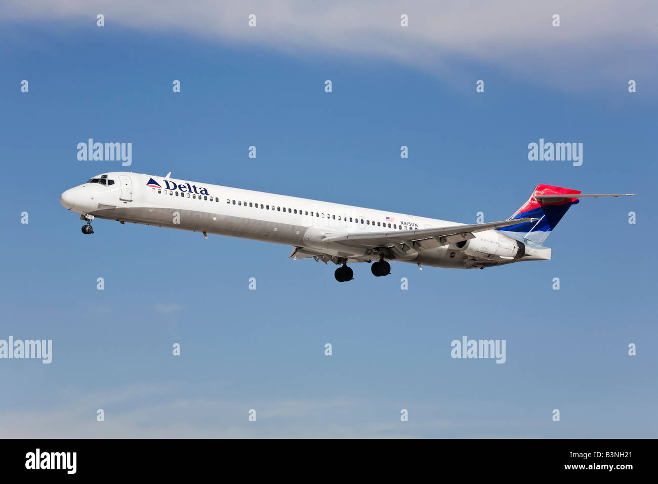 Terminal delle compagnie aeree delta immagini e fotografie stock ad ...