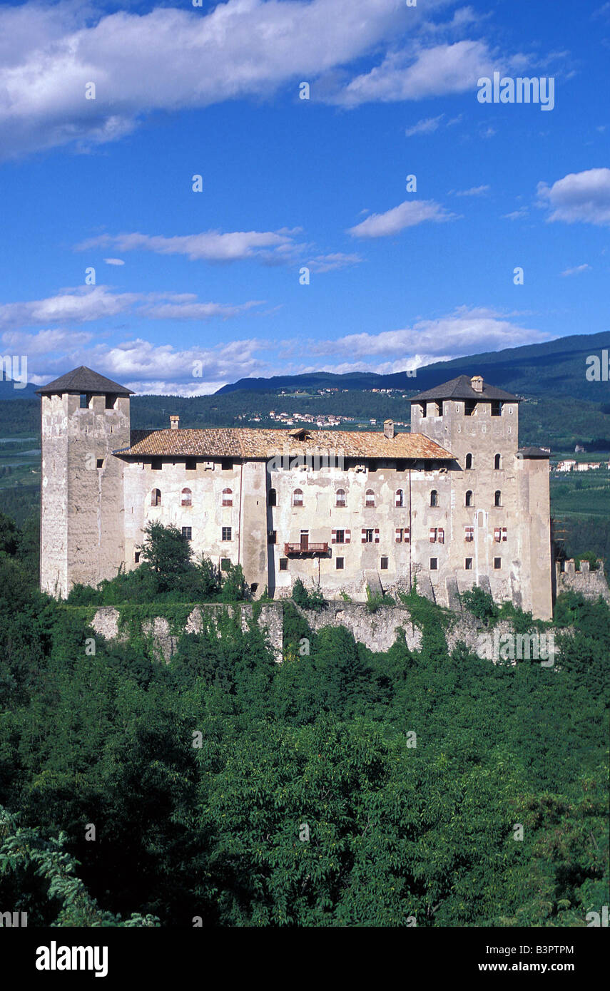 Italy trentino alto adige cles immagini e fotografie stock ad alta ...