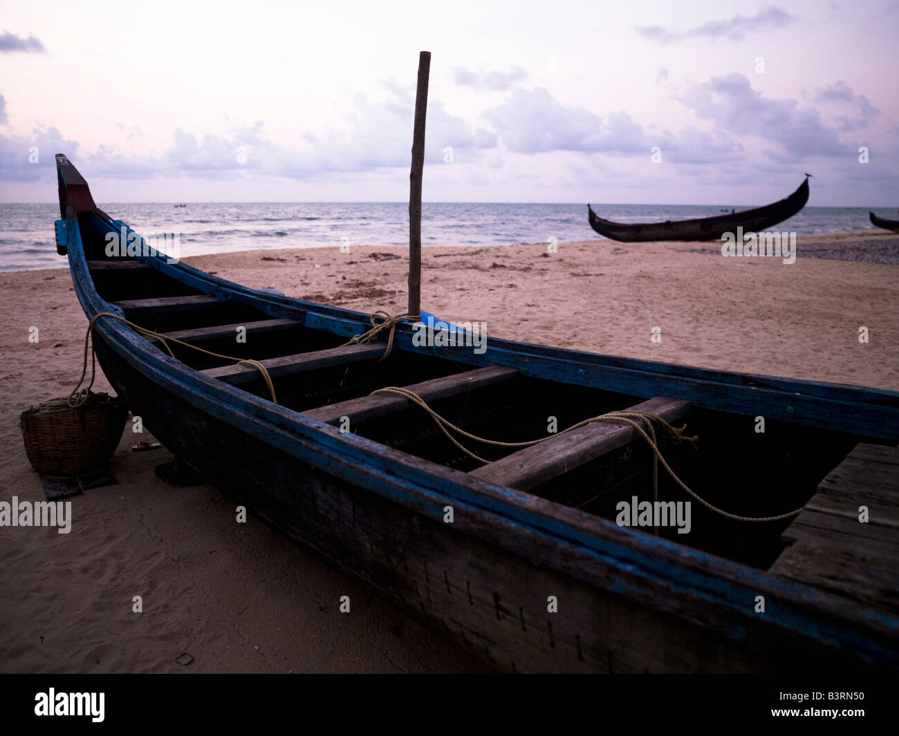 Barche sul mare india immagini e fotografie stock ad alta risoluzione ...