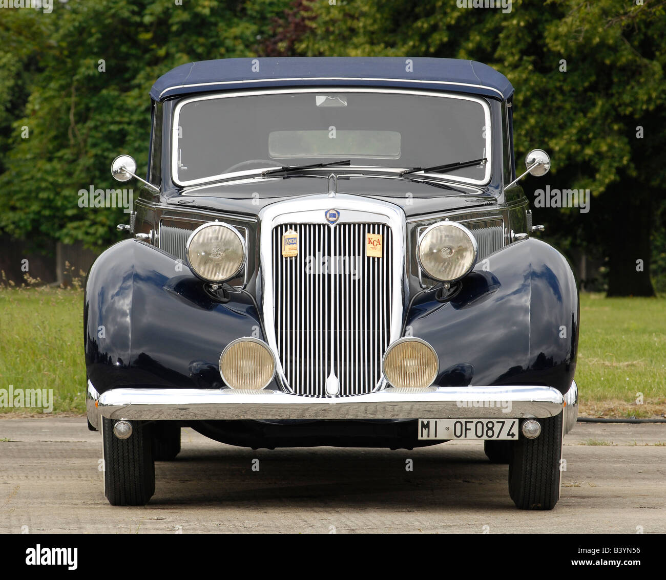 Lancia Astura cabriolet 1938 Foto stock - Alamy