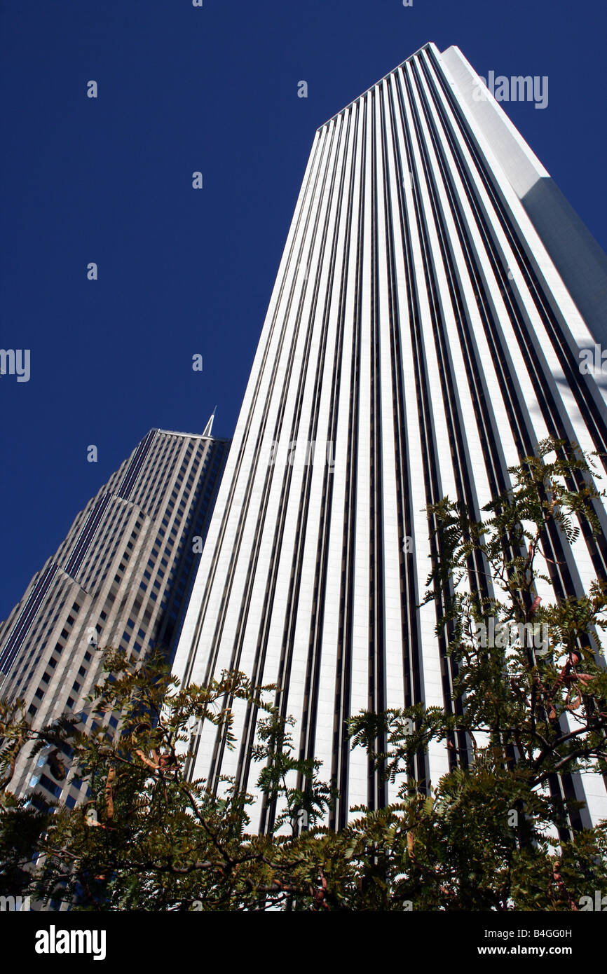 Chicago aon center immagini e fotografie stock ad alta risoluzione - Alamy