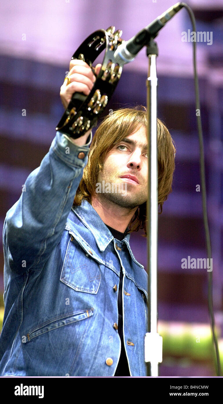 Liam gallagher 2000 immagini e fotografie stock ad alta risoluzione - Alamy