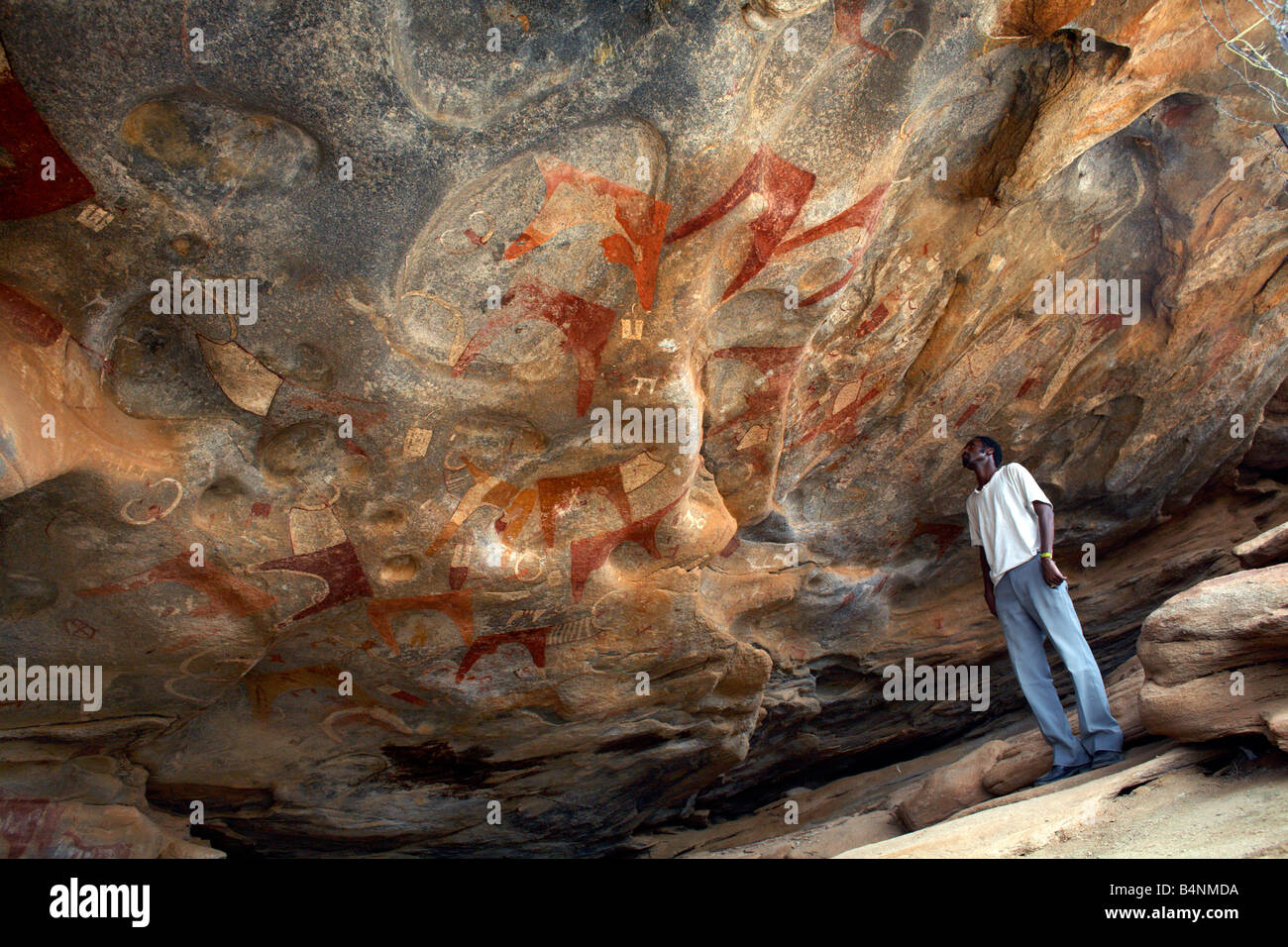 Pitture rupestri neolitico immagini e fotografie stock ad alta ...