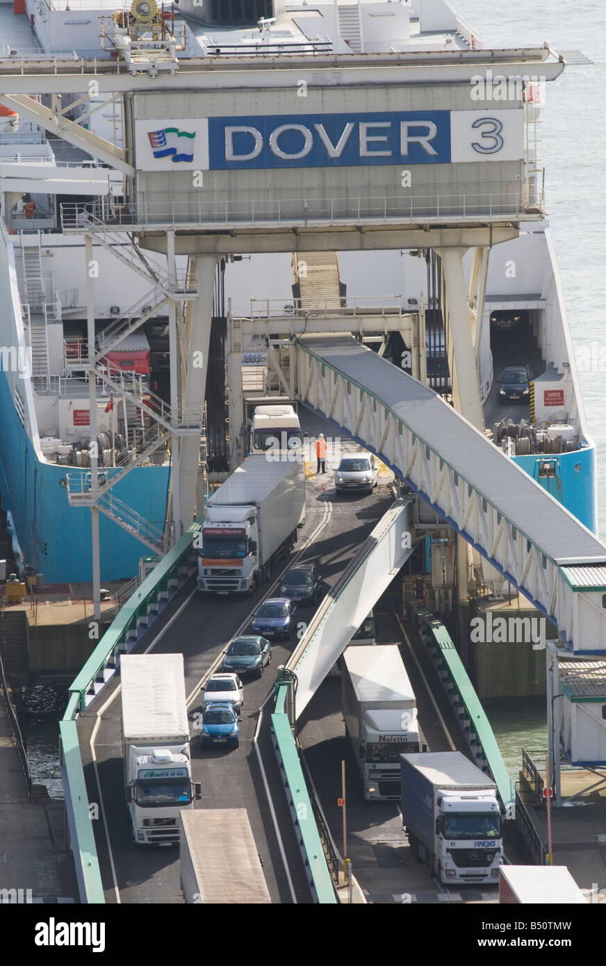 Rampa di scarico roll on roll off immagini e fotografie stock ad alta ...