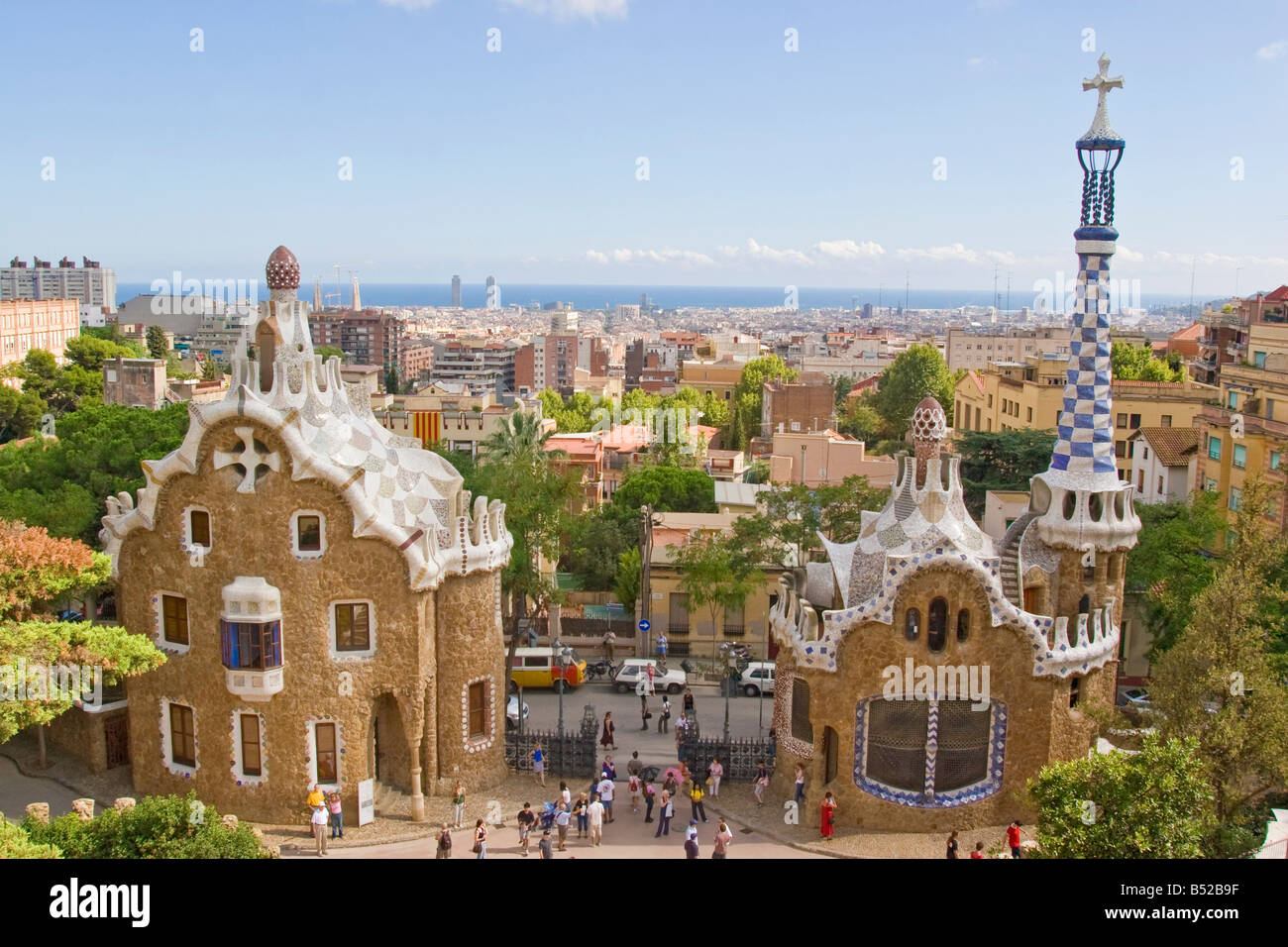 Parc Guell, opera del famoso architetto Antoni Gaudi, Barcelona, Spagna ...