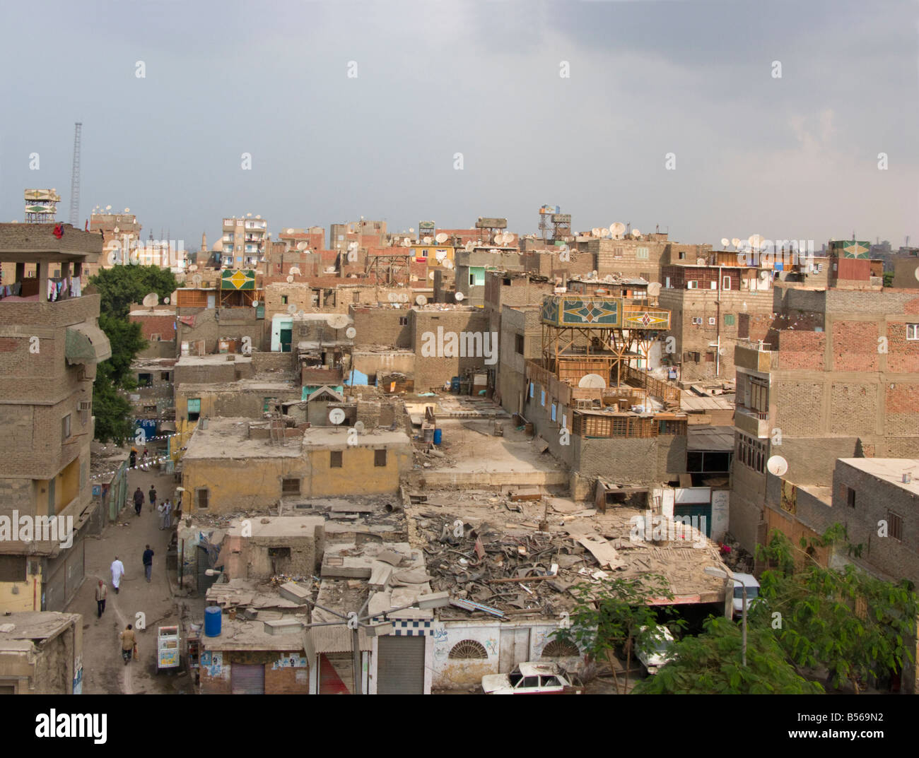 Abbassare la scatola di classe nel nord del cimitero, Il Cairo, Egitto ...
