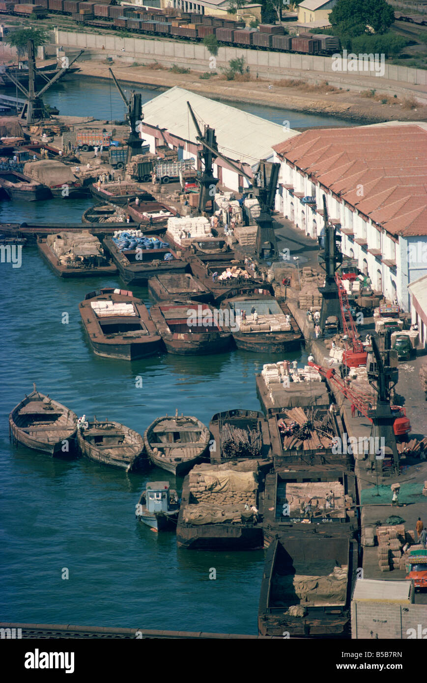 Gru del pakistan immagini e fotografie stock ad alta risoluzione - Alamy