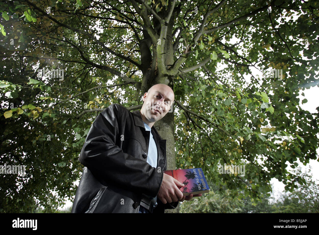 Autore Christopher Brookmyre con il suo libro preferito il signore ...