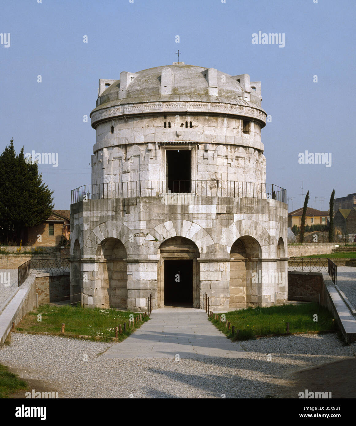 Teodorico mausoleo immagini e fotografie stock ad alta risoluzione - Alamy