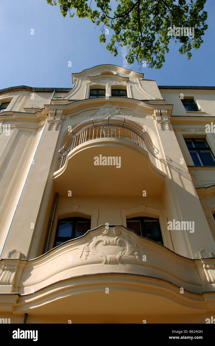 Ristrutturazione del balcone immagini e fotografie stock ad alta ...