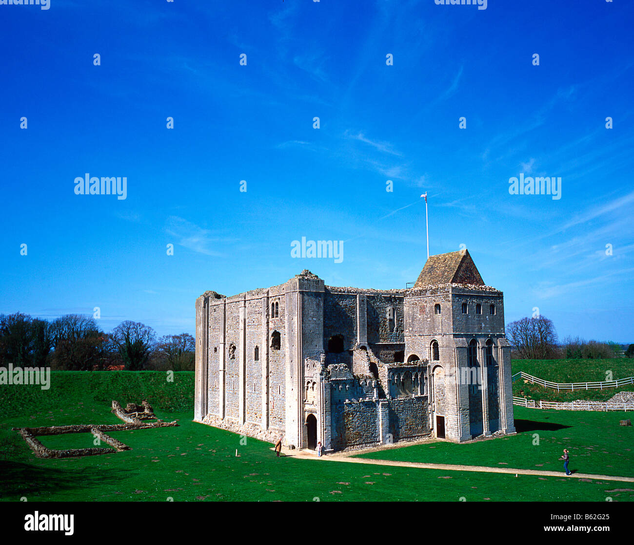 Castle rising norfolk immagini e fotografie stock ad alta risoluzione ...