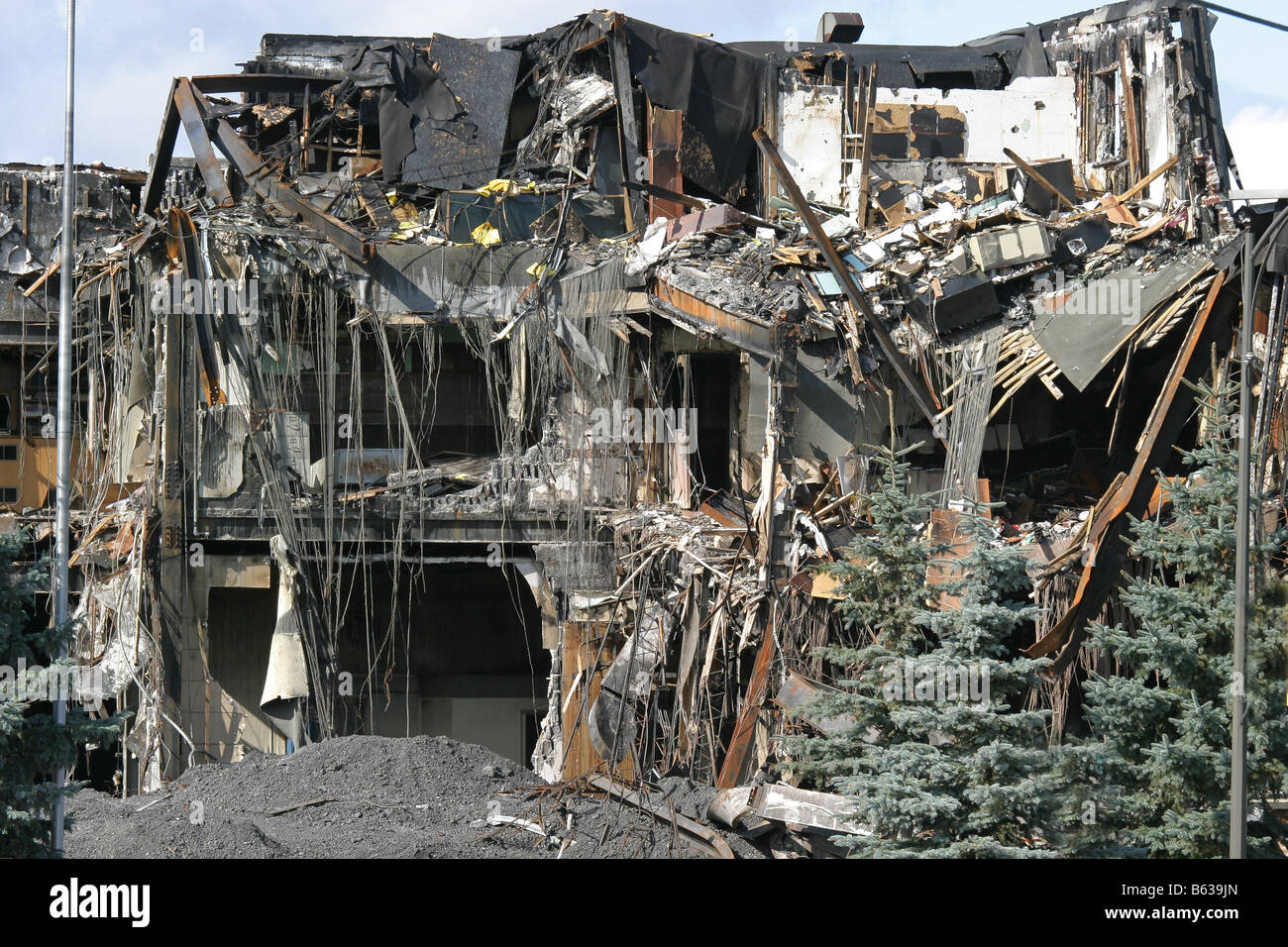Edificio distrutto immagini e fotografie stock ad alta risoluzione - Alamy