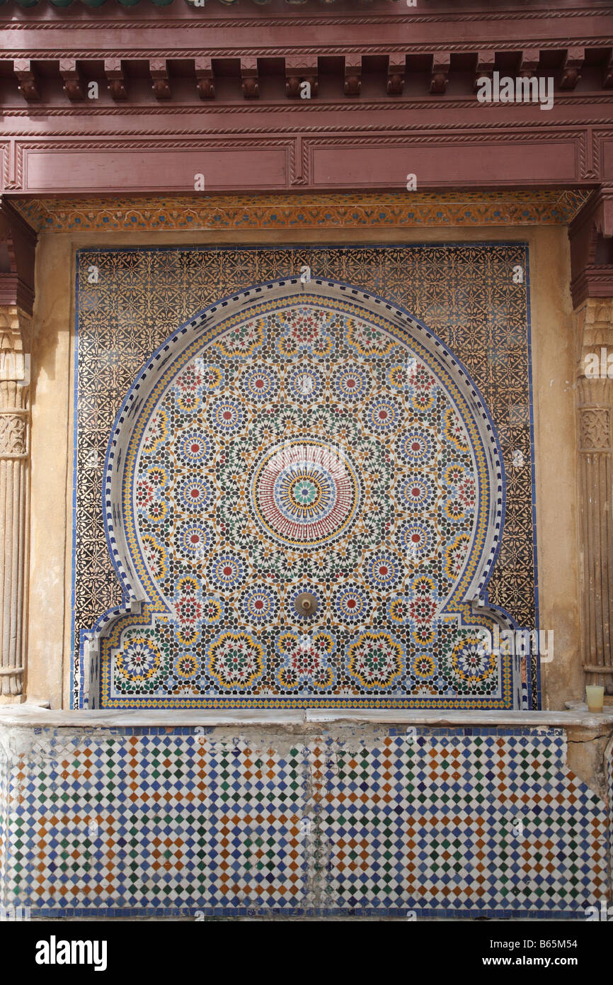 Morocco fountain detail immagini e fotografie stock ad alta risoluzione ...