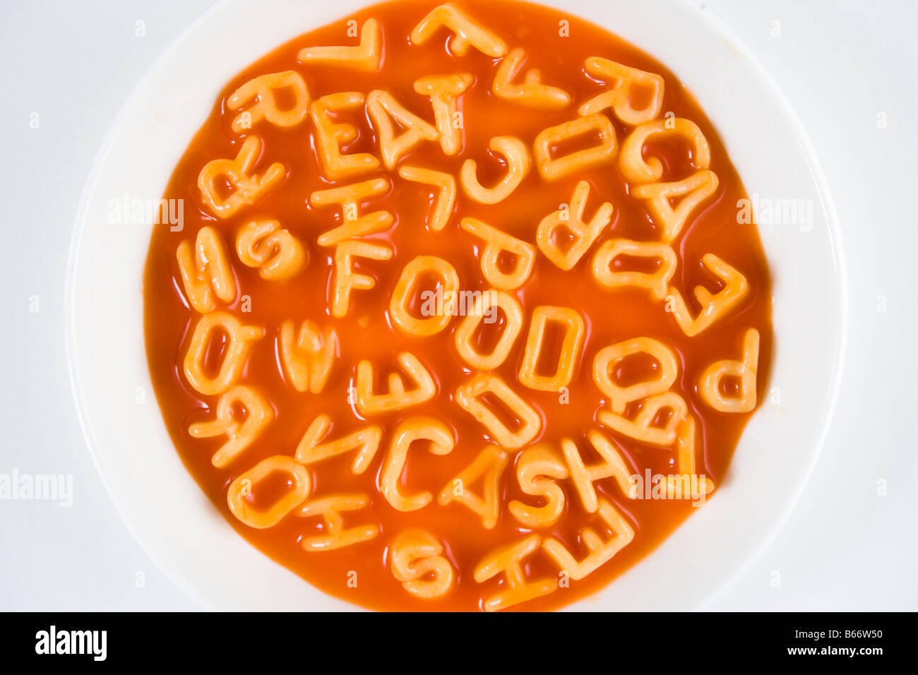 Lettera di alfabeto degli spaghetti immagini e fotografie stock ad alta ...