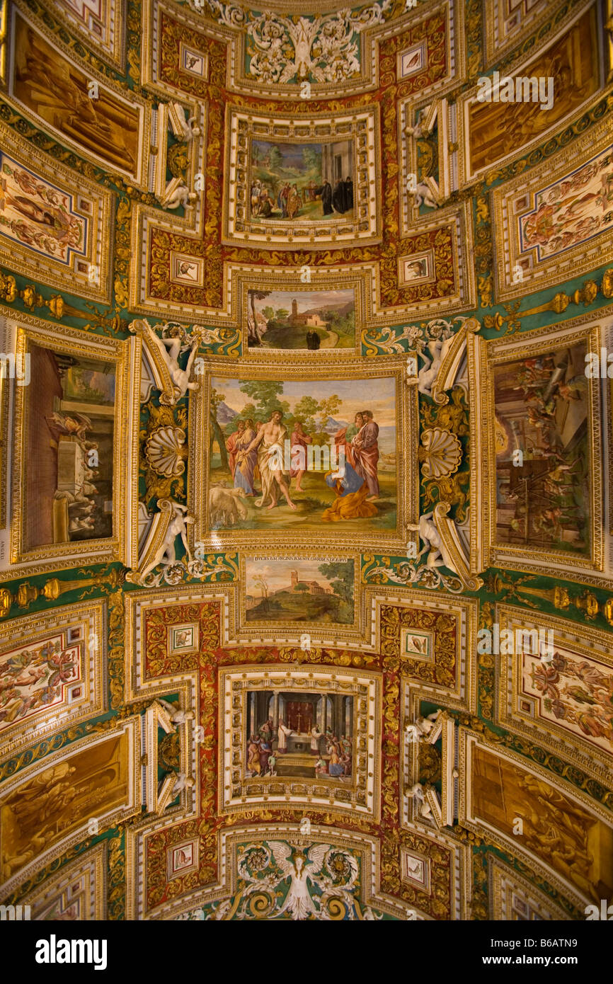 Hall of maps vatican museum immagini e fotografie stock ad alta ...