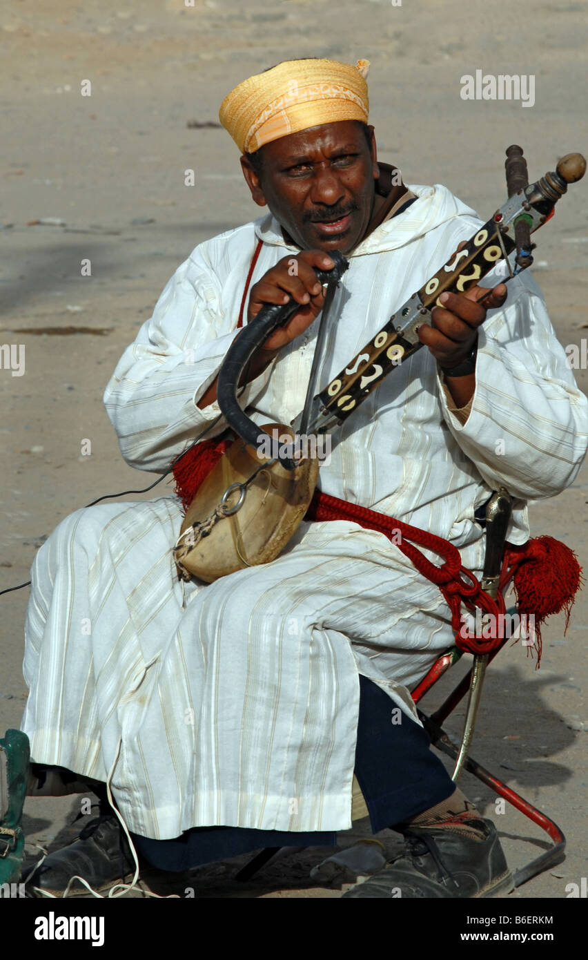 Traditional moroccan instrument immagini e fotografie stock ad alta ...