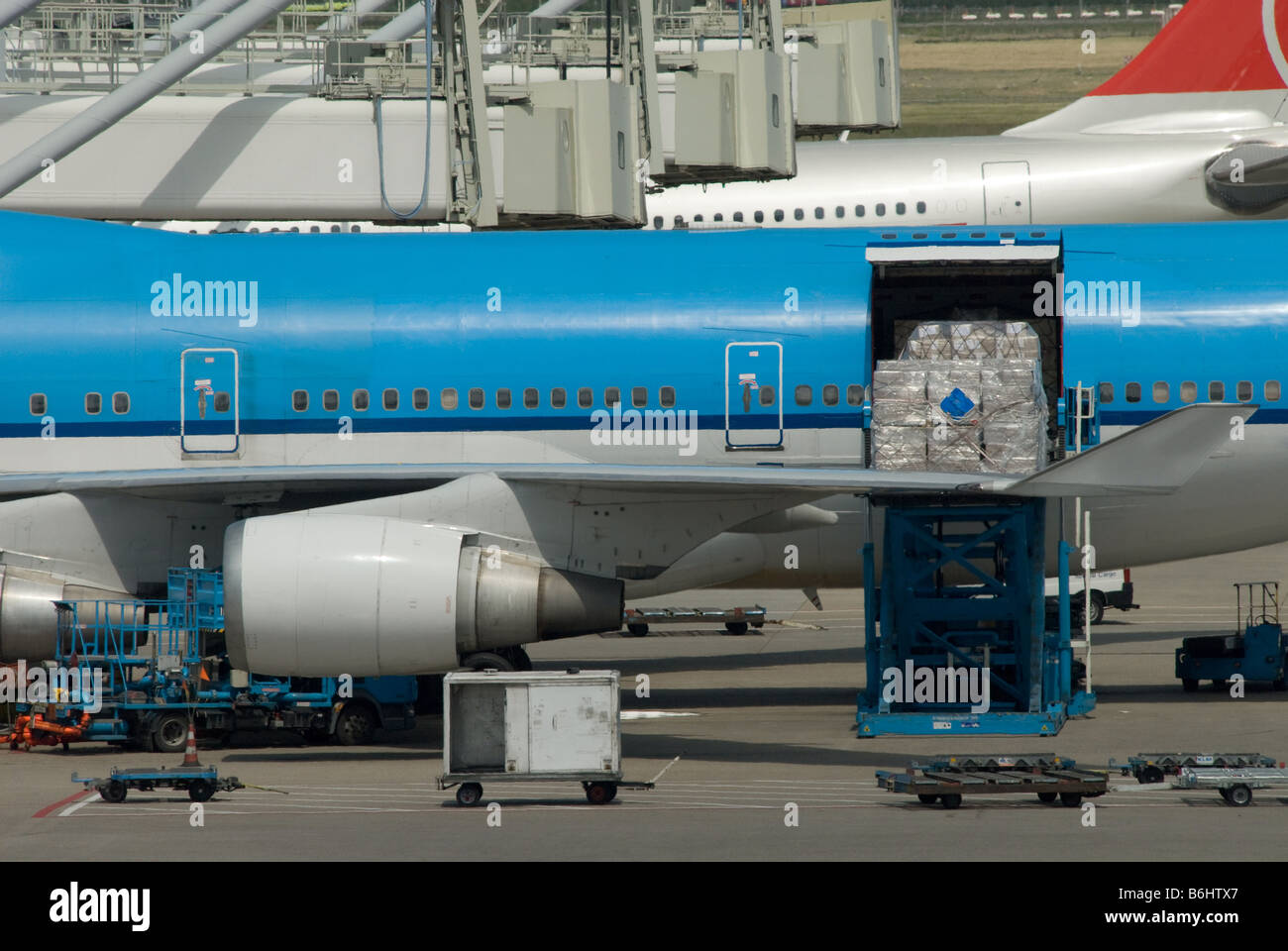 Portaerei per motori aeronautici immagini e fotografie stock ad alta ...