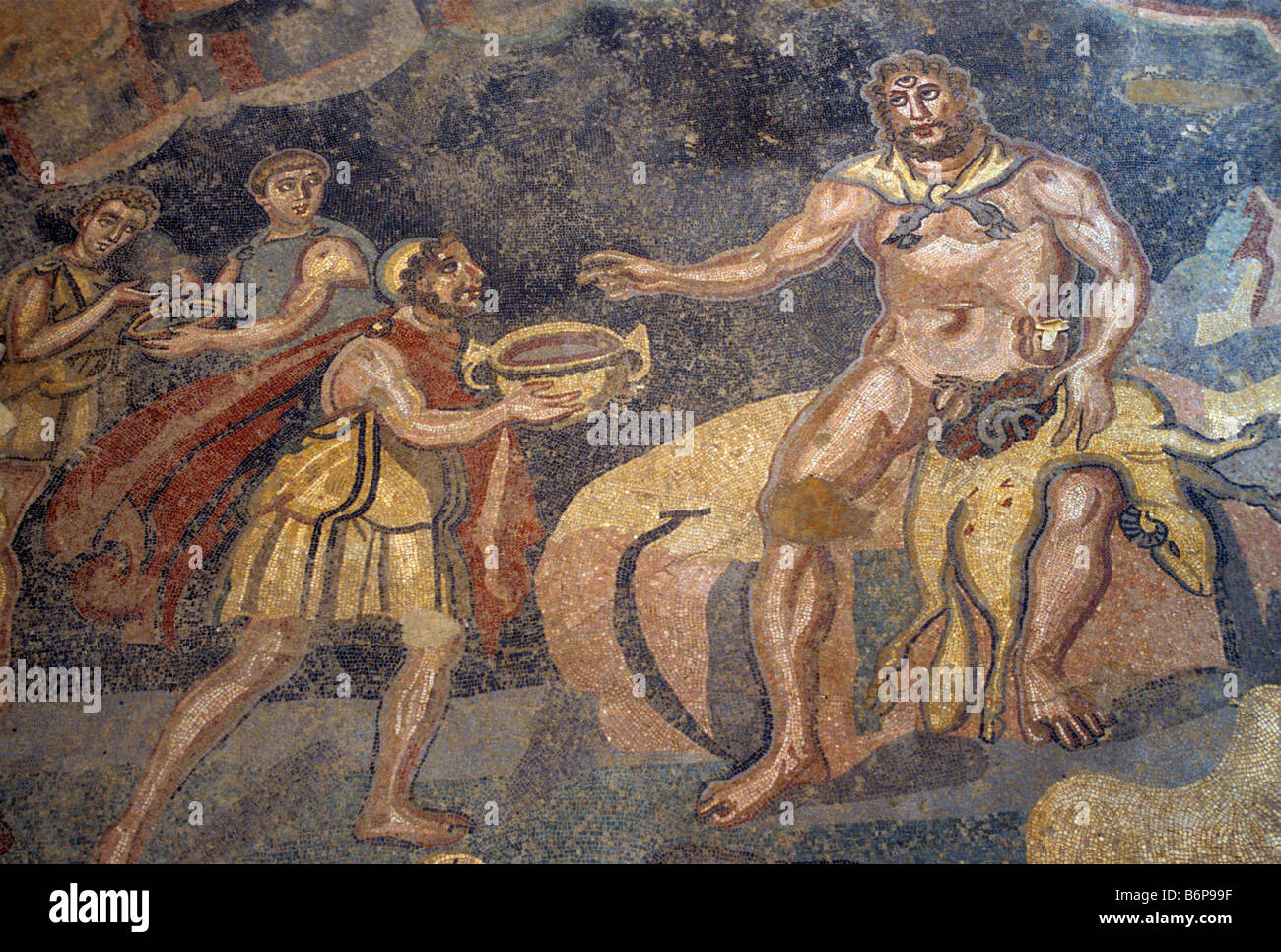 Ulisse e Polifemo mosaico a Triclinio Villa Romana del Casale vicino a ...