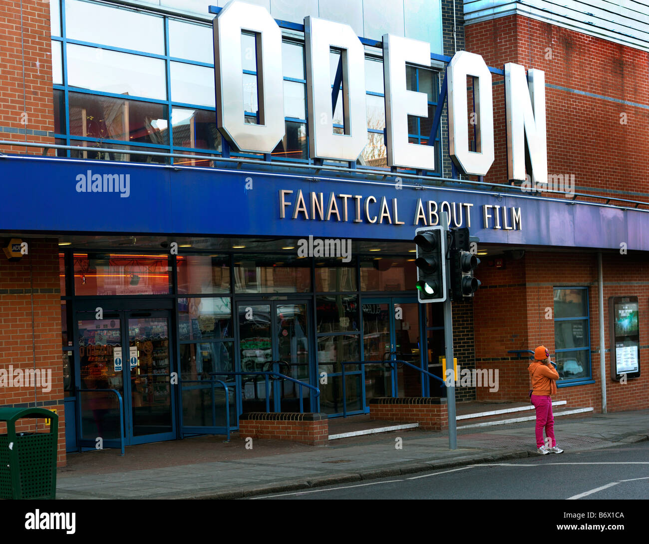Epsom odeon immagini e fotografie stock ad alta risoluzione - Alamy