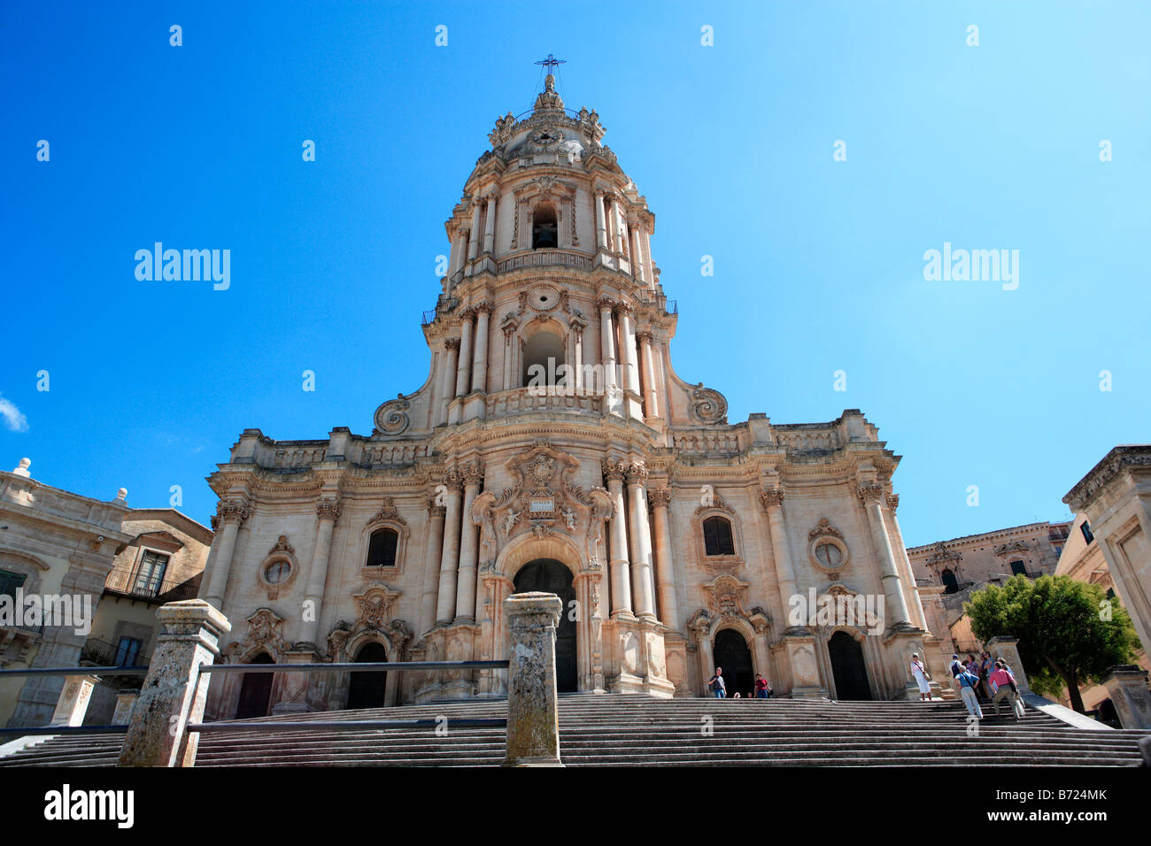 Cattedrale di modica immagini e fotografie stock ad alta risoluzione ...