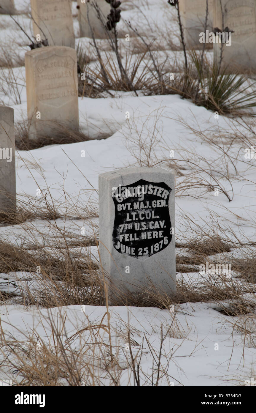 George Armstrong Custer headstone nella neve, Last Stand Hill, Little ...