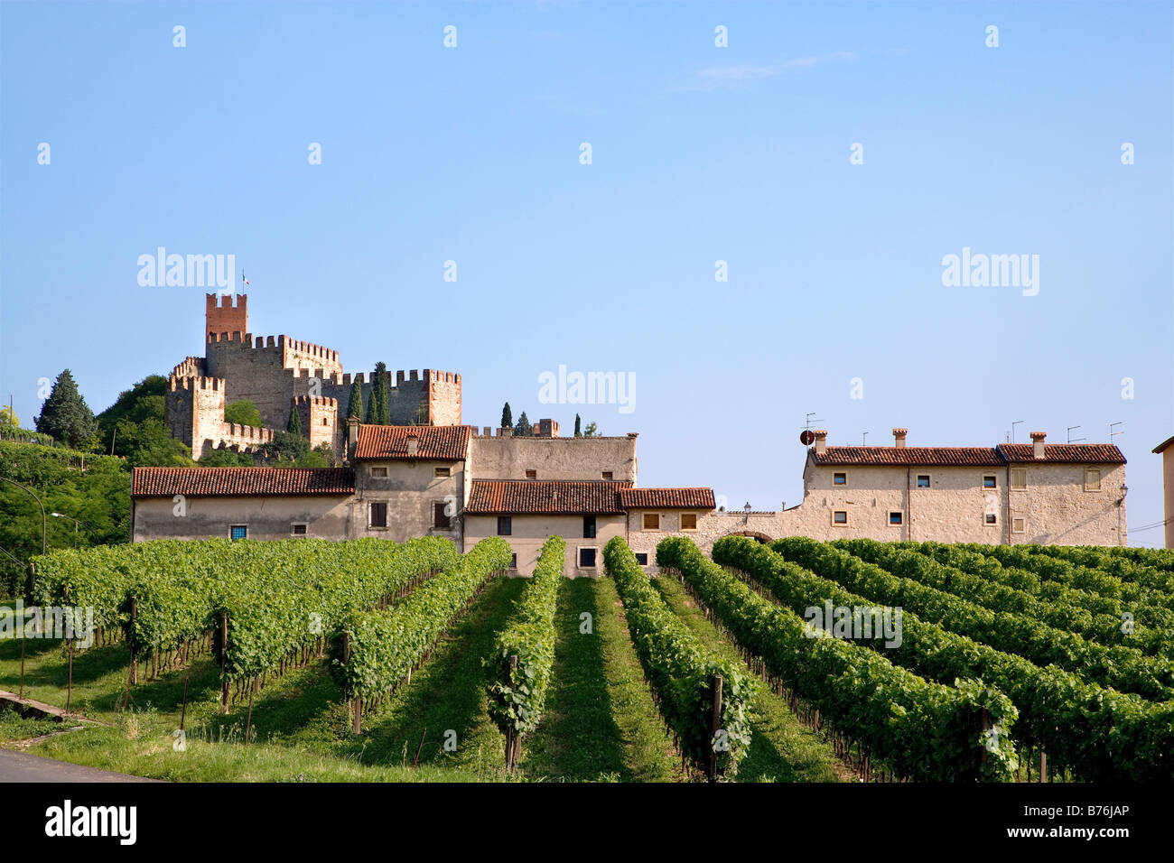 Castello di soave immagini e fotografie stock ad alta risoluzione - Alamy