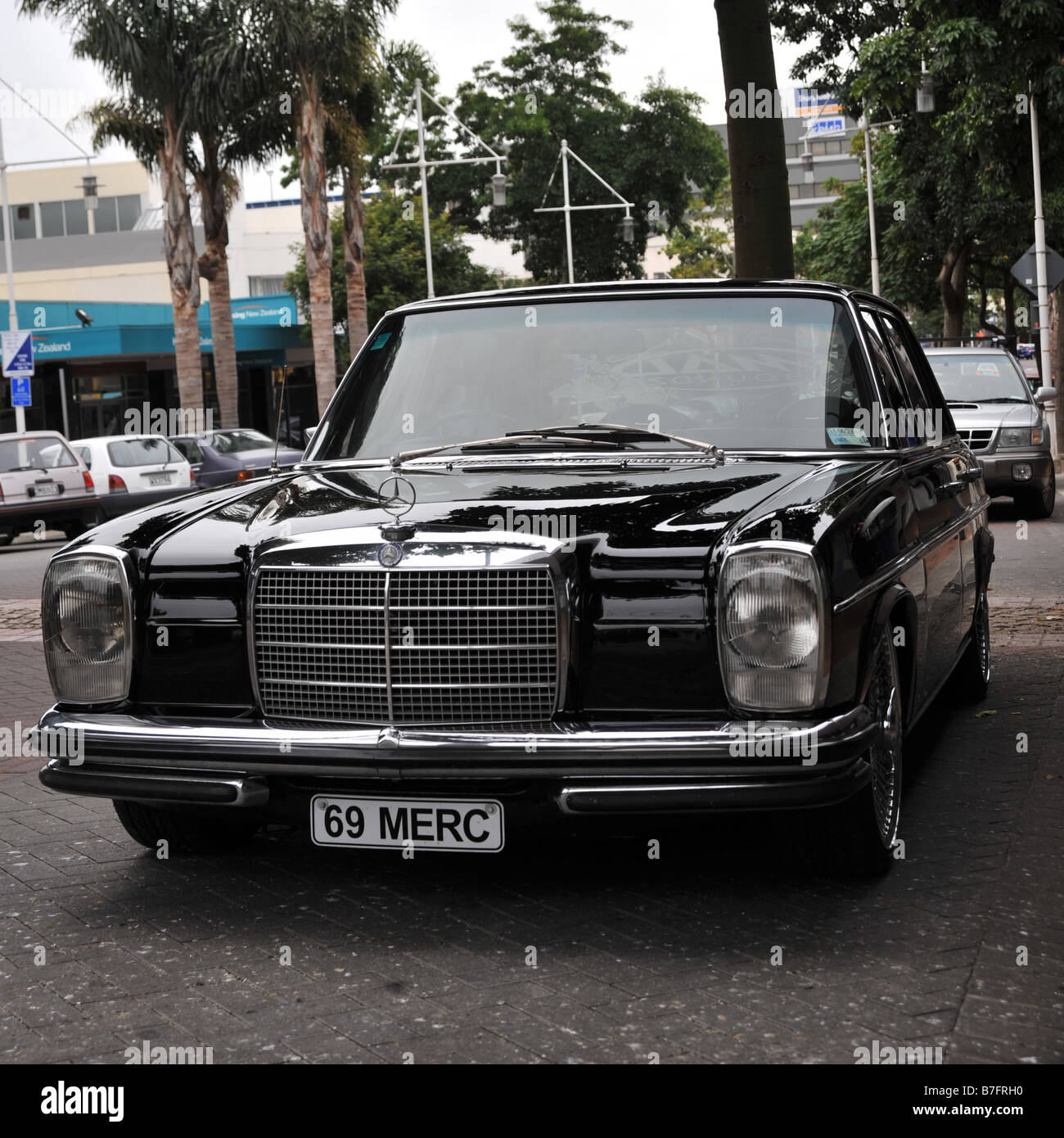Vecchie mercedes immagini e fotografie stock ad alta risoluzione - Alamy