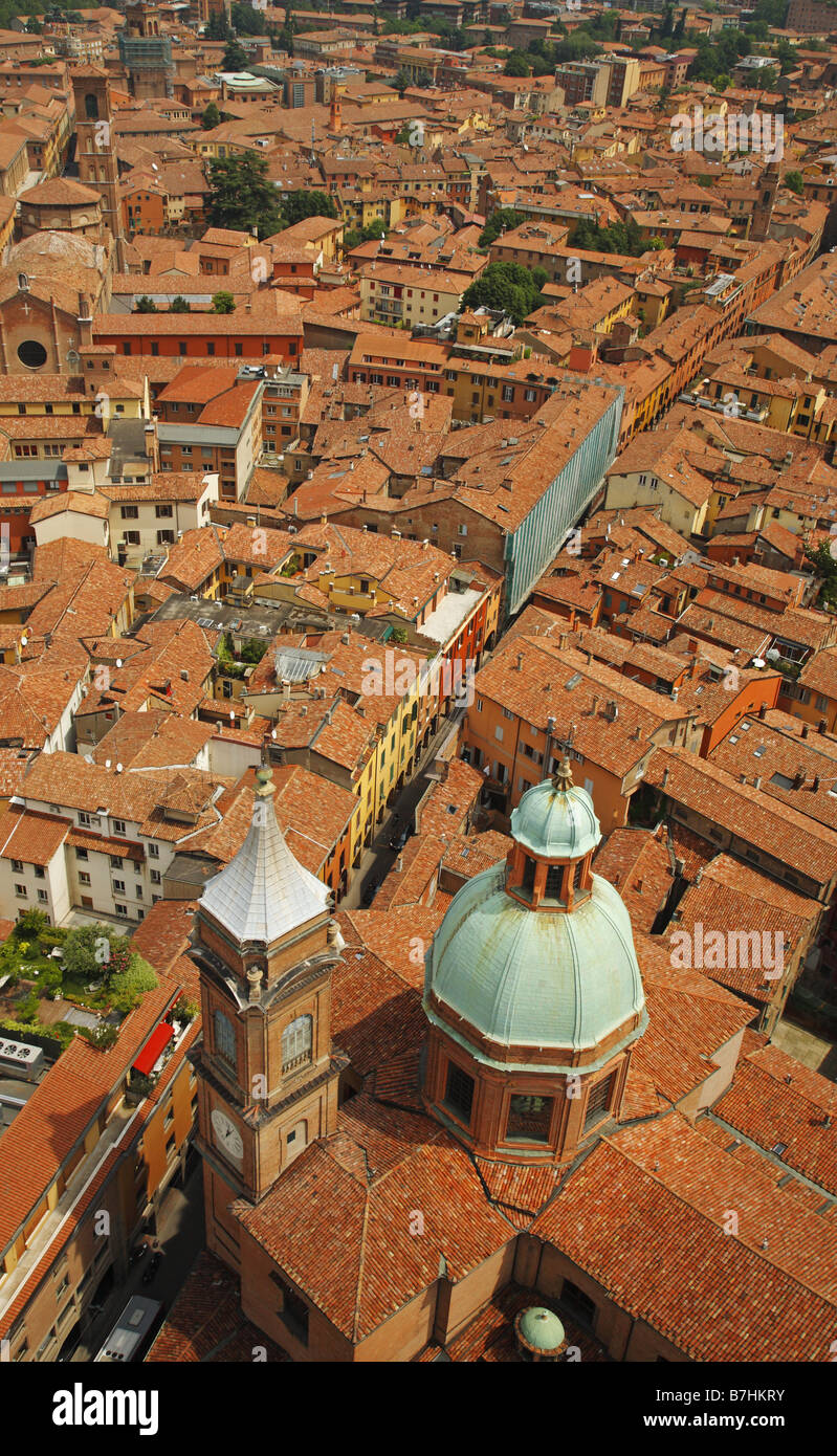 Bologna panoramica immagini e fotografie stock ad alta risoluzione - Alamy