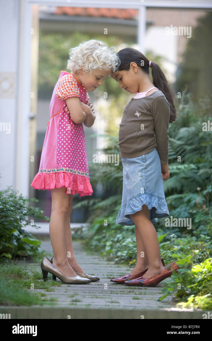 Ragazze con i tacchi alti immagini e fotografie stock ad alta ...