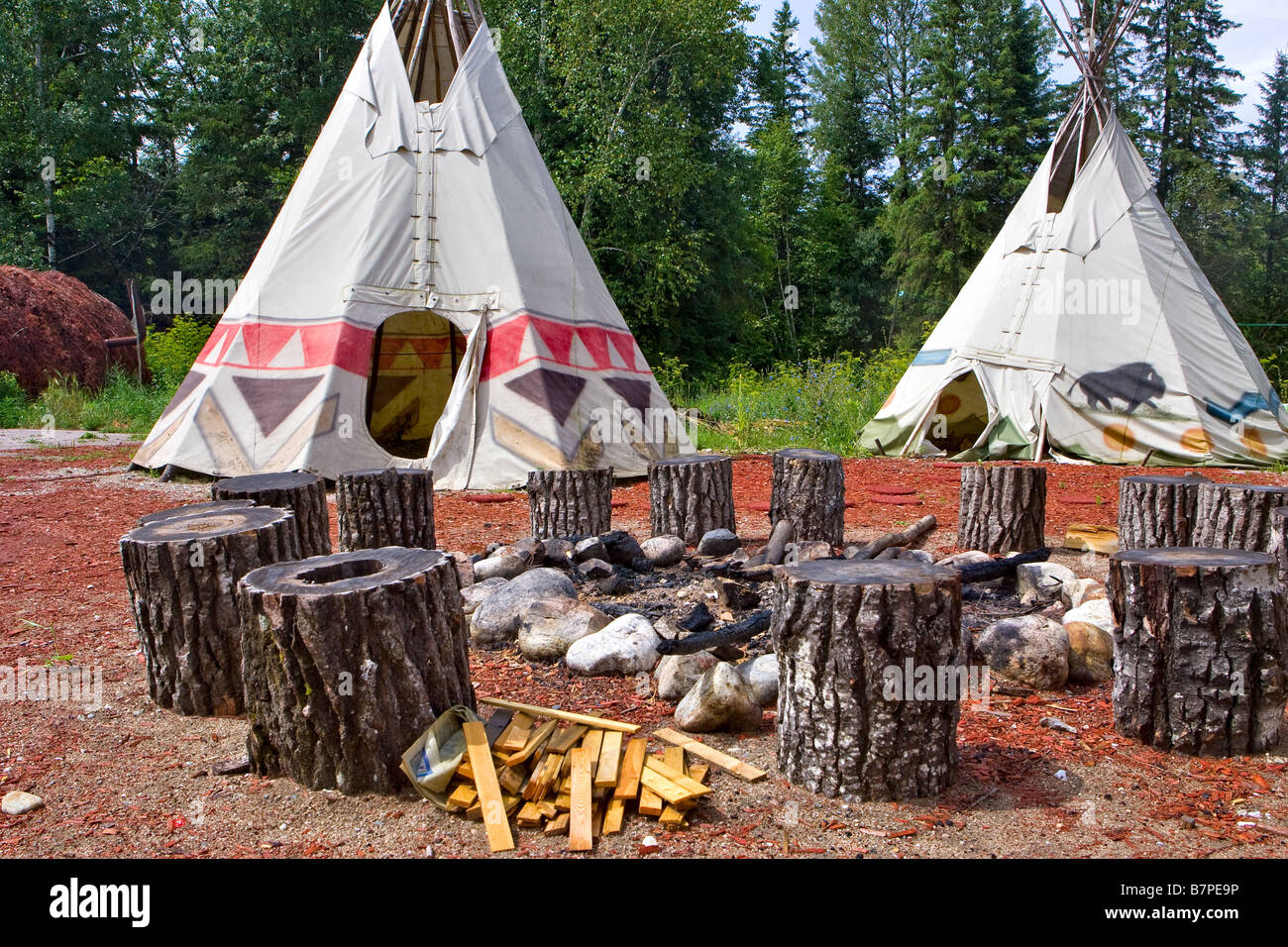 Native american tepee immagini e fotografie stock ad alta risoluzione ...