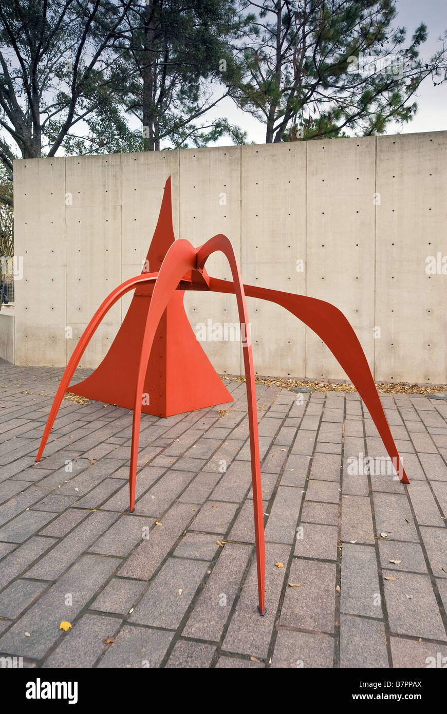 La scultura di granchio da Alexander Calder a Lillie e Hugh Roy Cullen ...