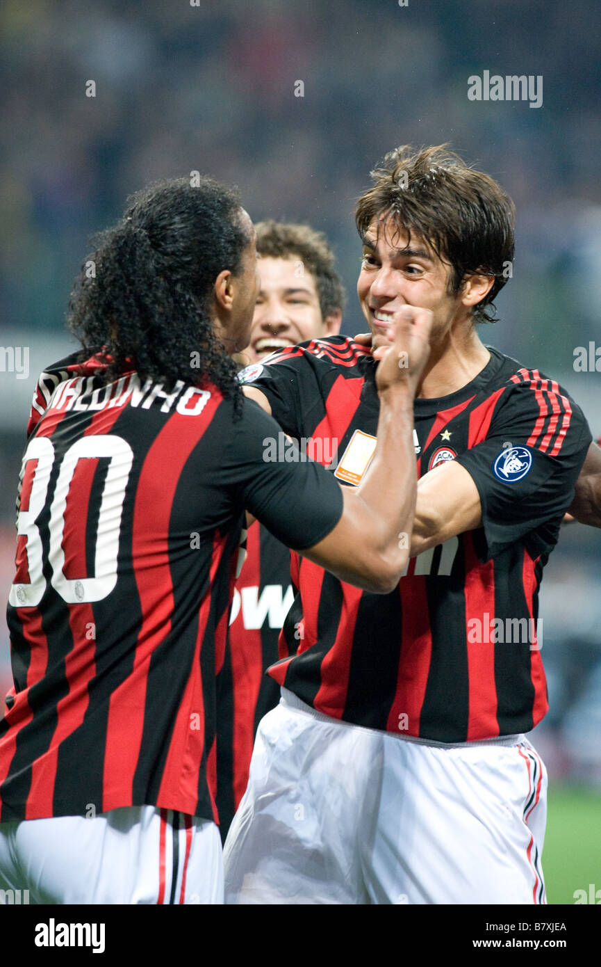 Ronaldinho Kakà Milano Settembre 28 2008 Football Ronaldinho del Milan ...
