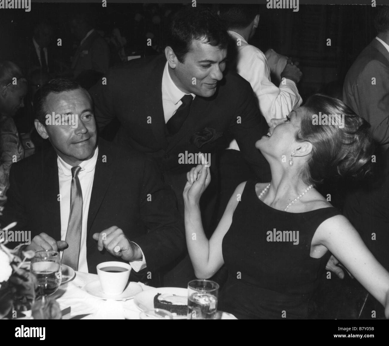 Jack lemmon and tony curtis immagini e fotografie stock ad alta ...