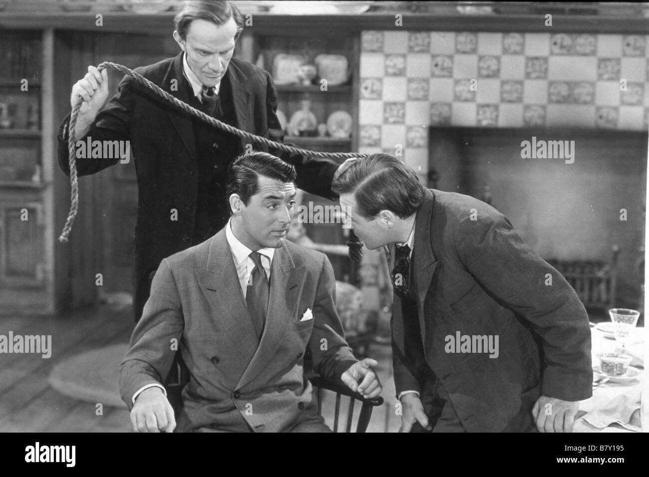 Arsenico e vecchi pizzi Anno: 1944 USA Raymond Massey , Cary Grant ...
