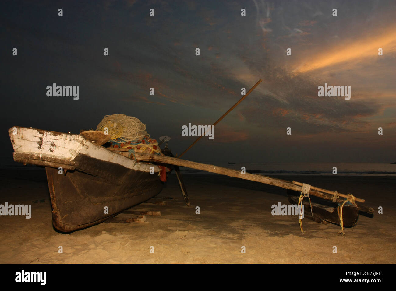 Outrigger trawler immagini e fotografie stock ad alta risoluzione - Alamy