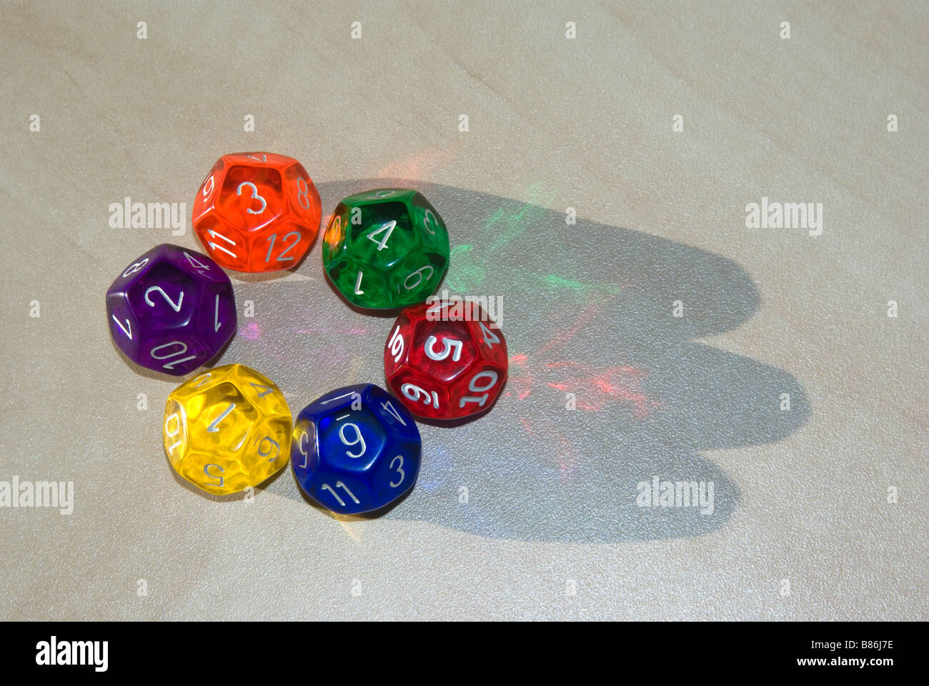 Dadi a dodici facce immagini e fotografie stock ad alta risoluzione - Alamy