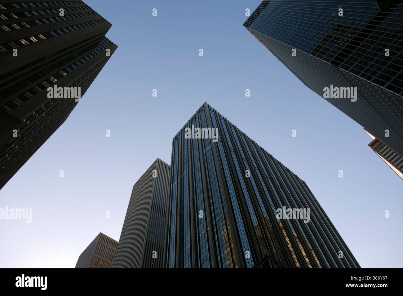 Edificio monolitico immagini e fotografie stock ad alta risoluzione - Alamy
