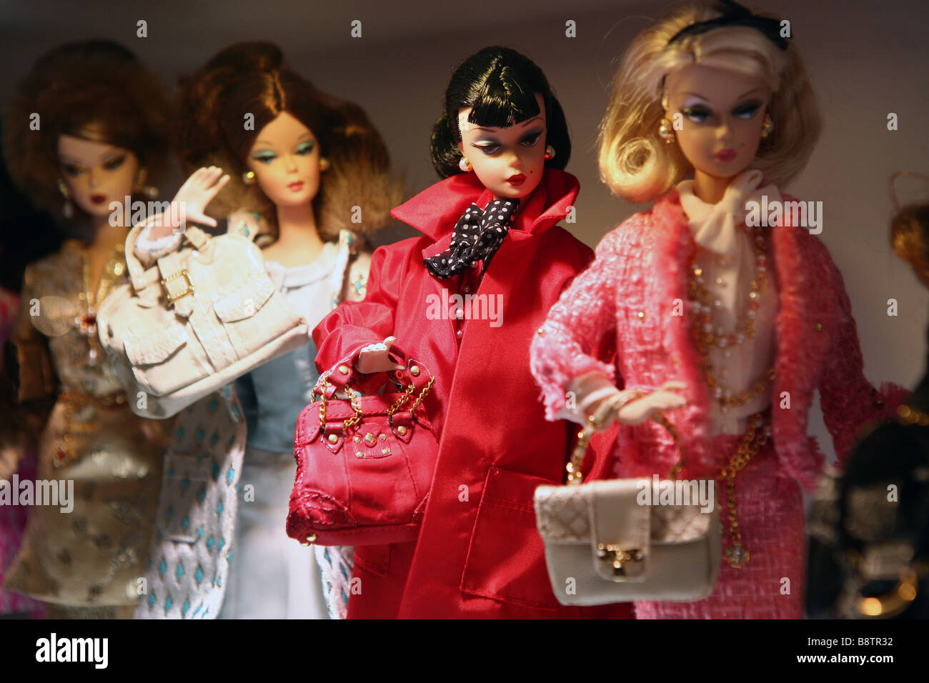 Bambola barbie immagini e fotografie stock ad alta risoluzione - Alamy
