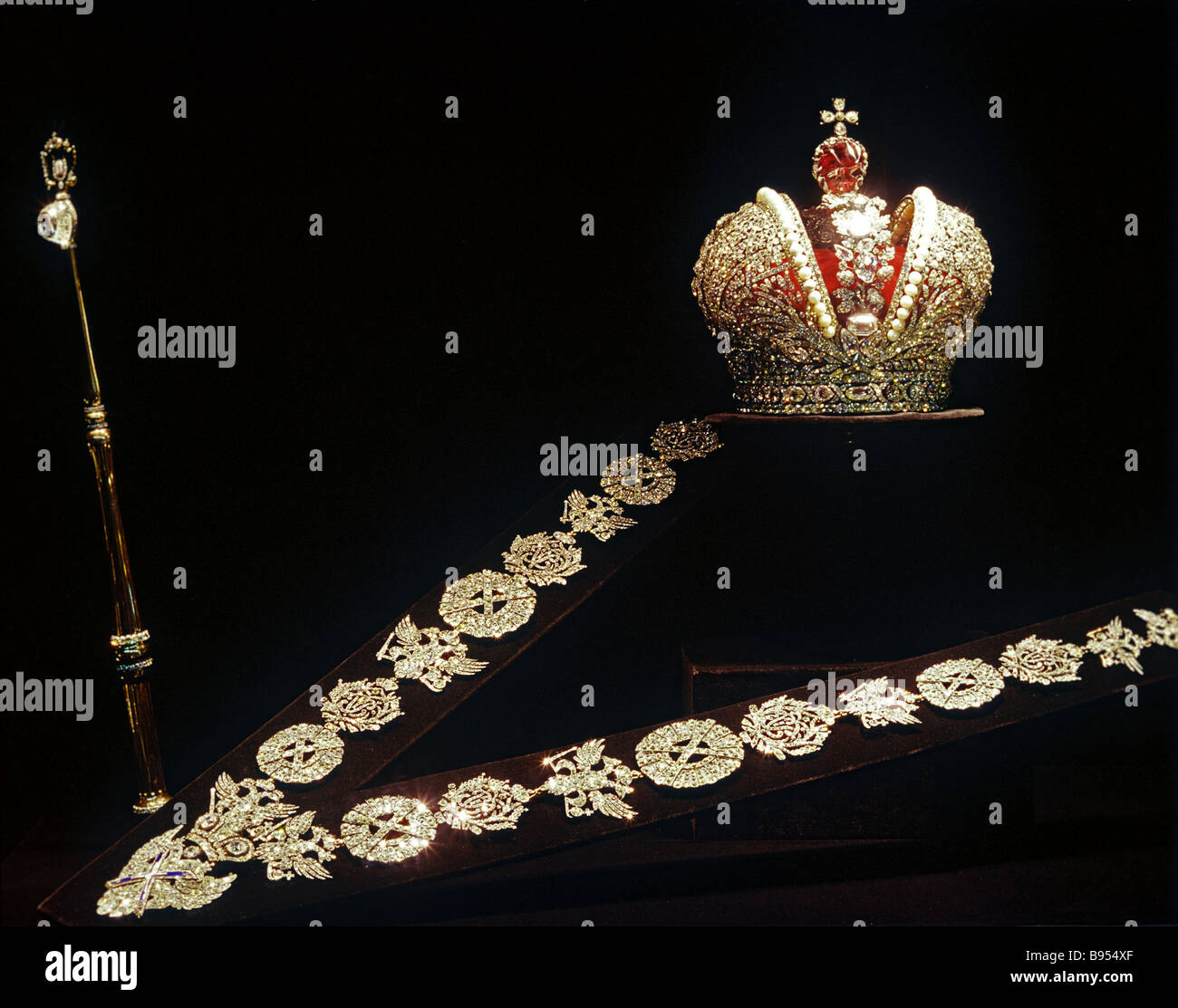 Cremlino di Mosca dell'URSS Fondo Diamante La grande corona imperiale ...