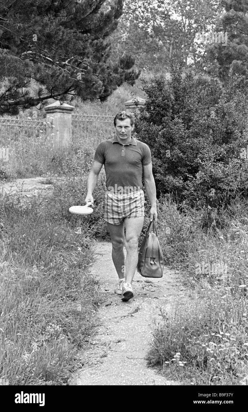 Due volta olimpica sovietica e sette tempo mondo freestyle campione del ...