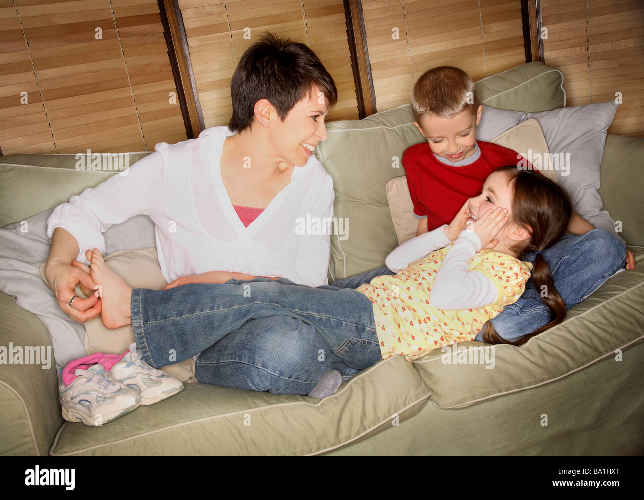 Solletico piedi immagini e fotografie stock ad alta risoluzione - Alamy