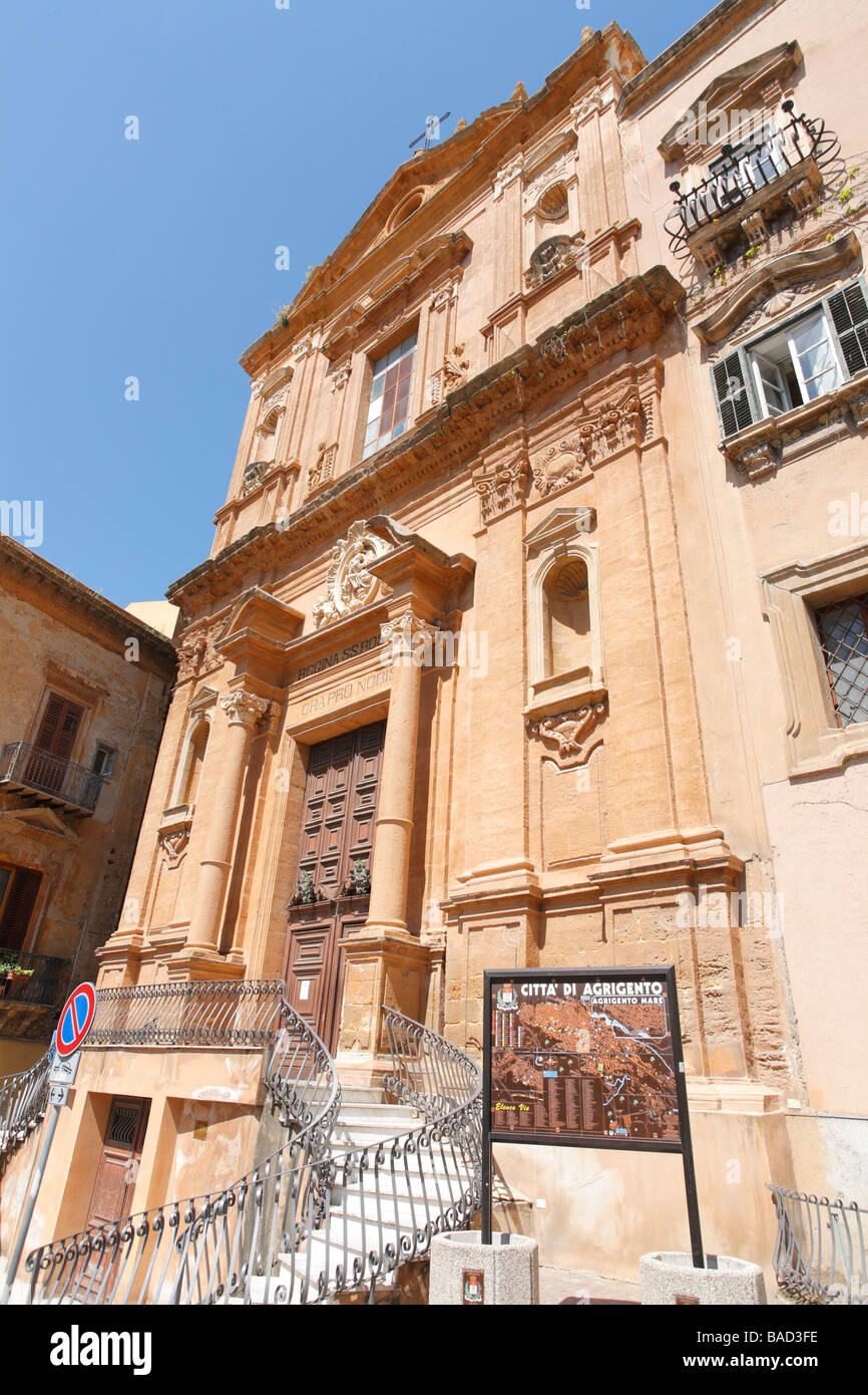 Street agrigento sicily italy immagini e fotografie stock ad alta ...