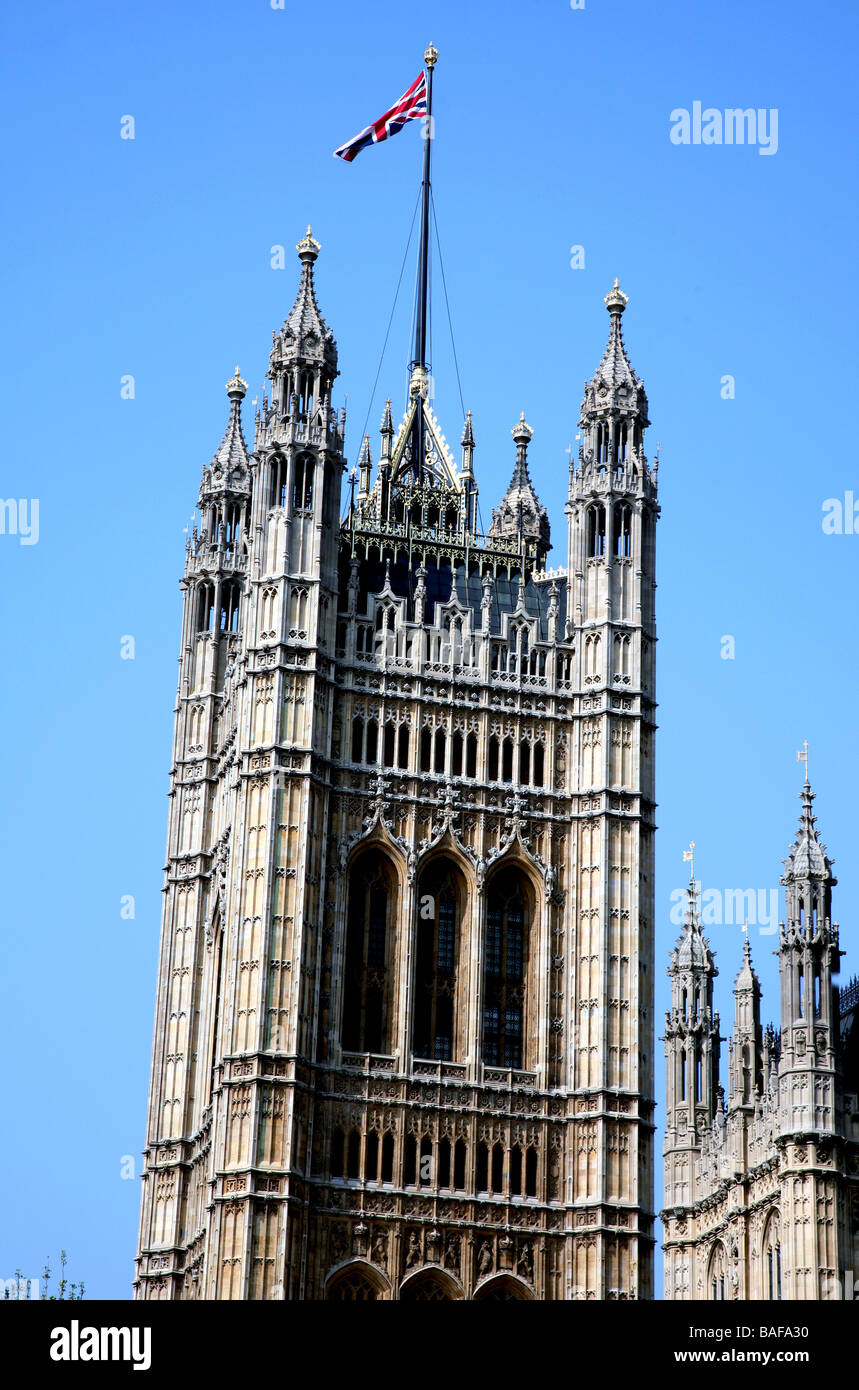 Victoria tower flying union jack flag immagini e fotografie stock ad ...