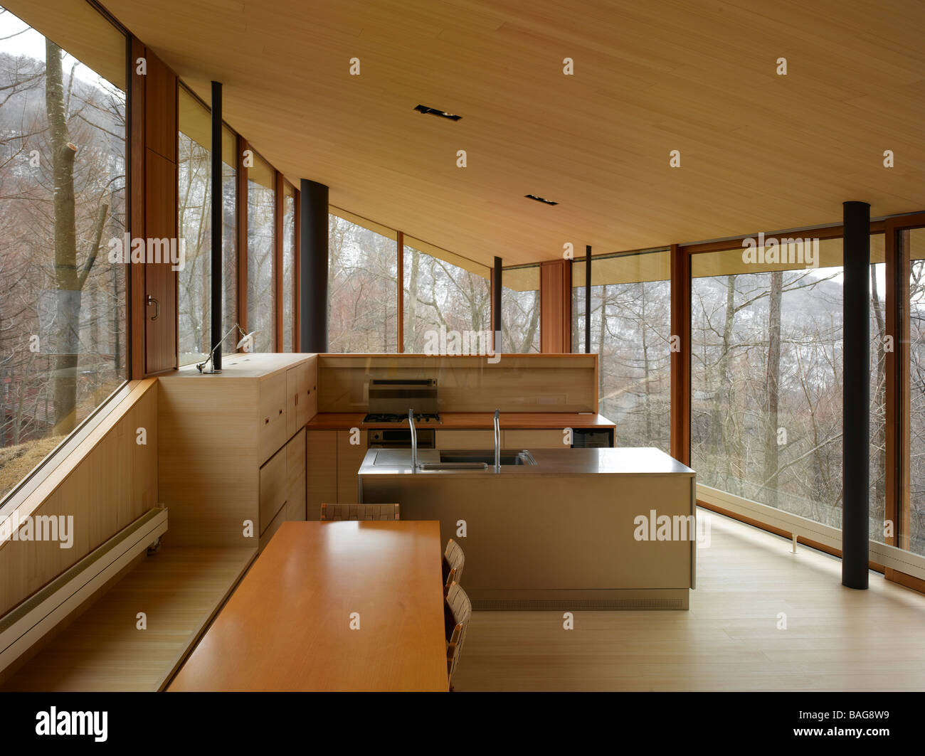 Casa gru, Karuizawa, Giappone, Atelier Bow-Wow, Casa gru vedute interne ...