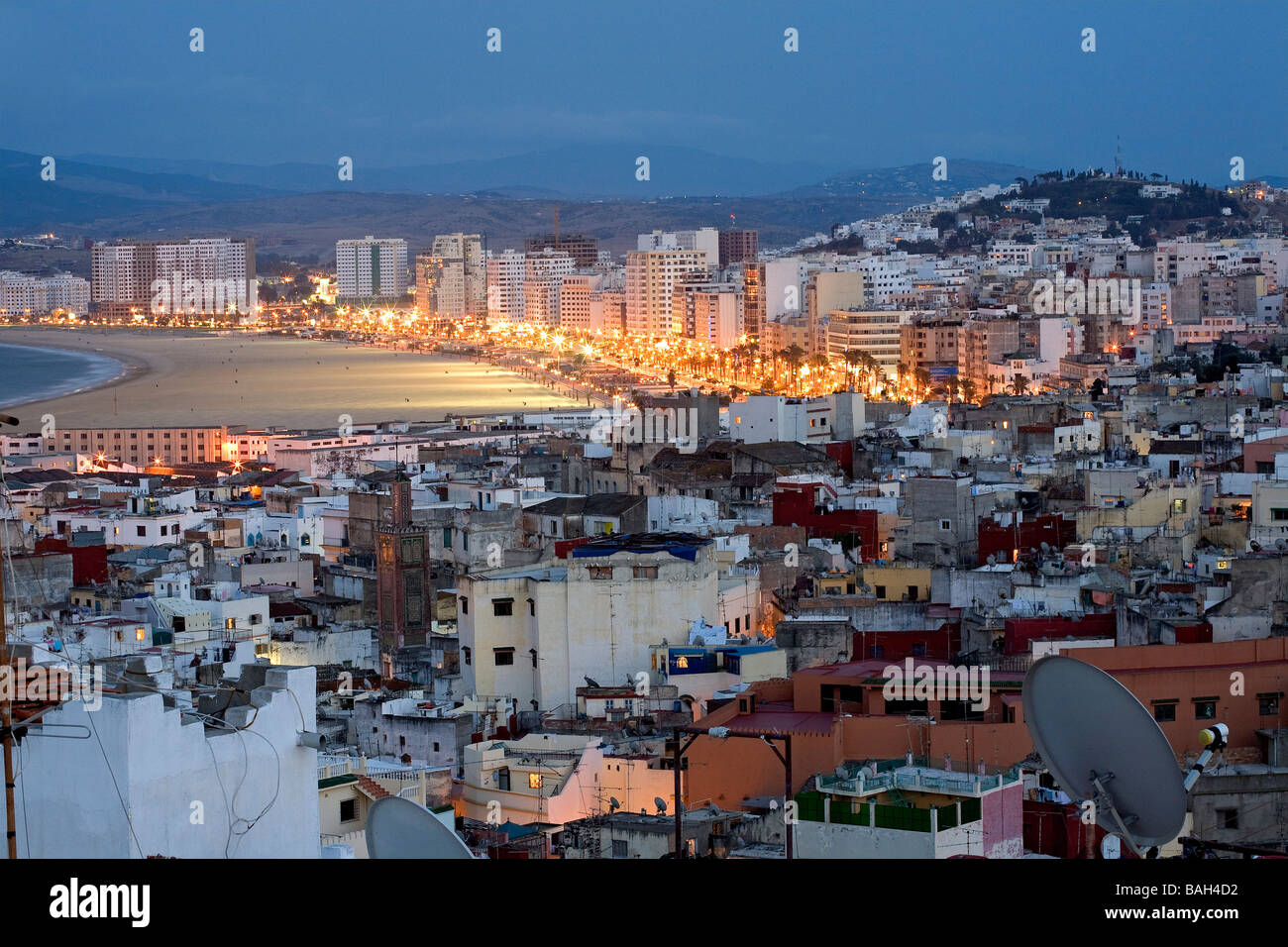 Il Marocco, Tangeri Tetouan Regione, Tangeri, Medina e la spiaggia si ...